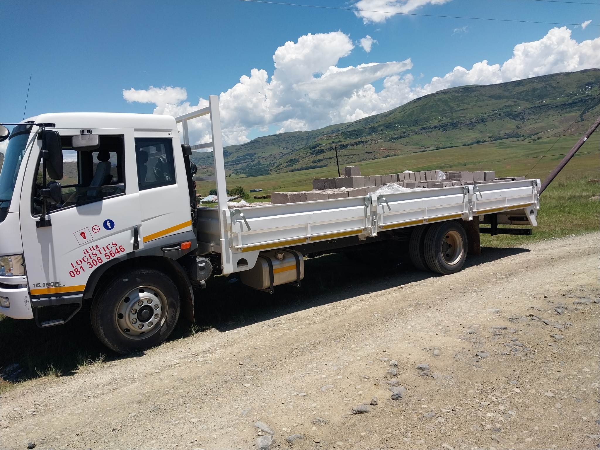 8 Ton Dropside Hire in Cape Town City Centre, Cape Town, South Africa ...